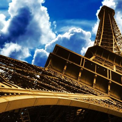 Eiffel Tower Down - KDE Store