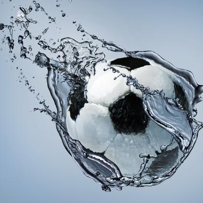 Football Water Splash HD Wallpaper - KDE Store