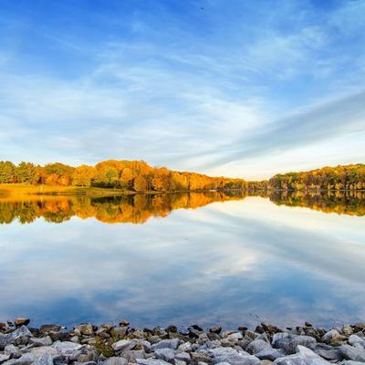 Seneca Park Clopper Lake Reflection Autumn HD - KDE Store