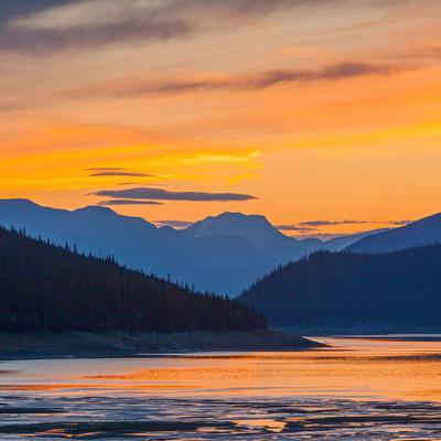 Sunset Mountains Lake - KDE Store