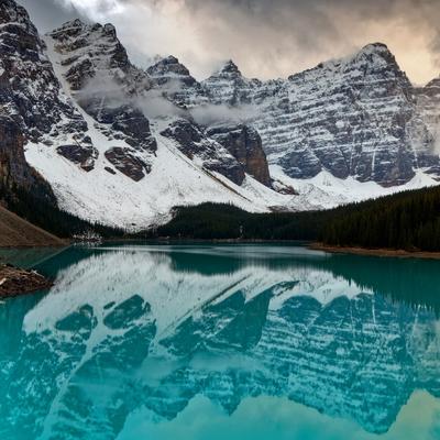 Alberta Banff National Park Canada Moraine Lake And Mountain - KDE Store