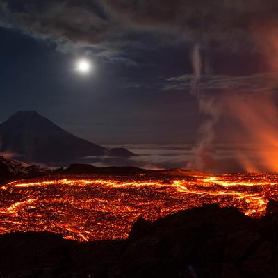 Hot Lava Of Volcano Wallpaper Hd - KDE Store