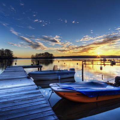 Lovely Sunset On Boat Docks In A Lake - KDE Store