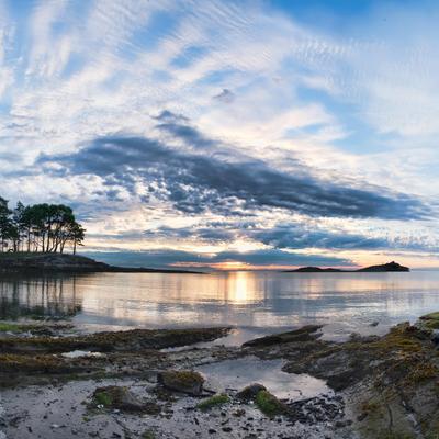 Body of Water Under Blue Sky - KDE Store