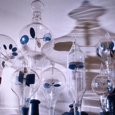 Antique radiometers in London - KDE Store