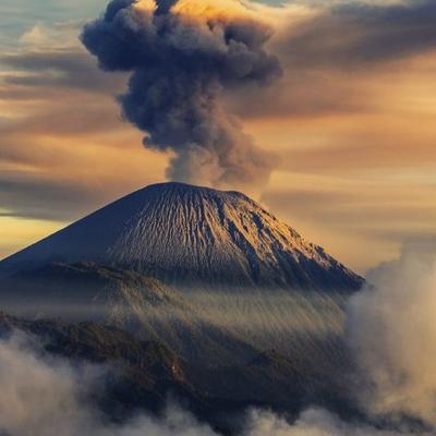 fire mountain hd wall - KDE Store