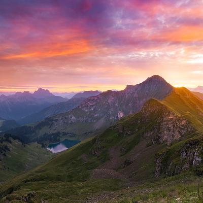High Mountains Sunset - KDE Store