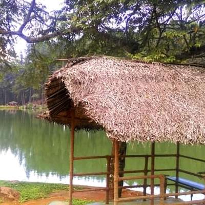 Outdoor lounge near the lake - KDE Store