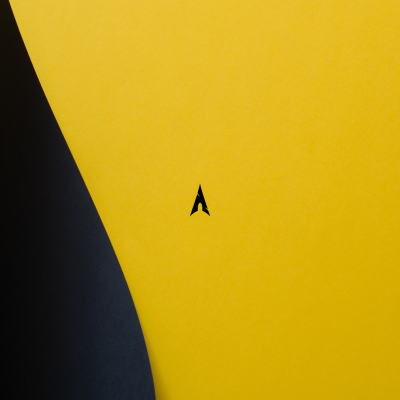 Wallpaper Arch Linux Yellow curve - KDE Store