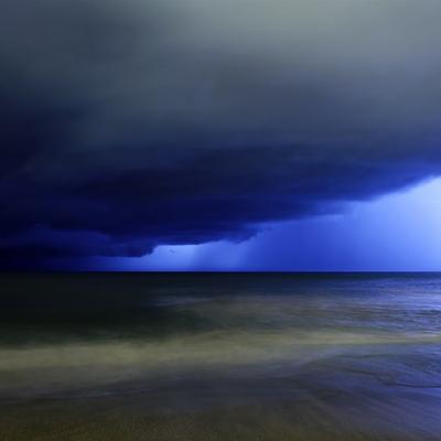 Night storm landscape photo - KDE Store
