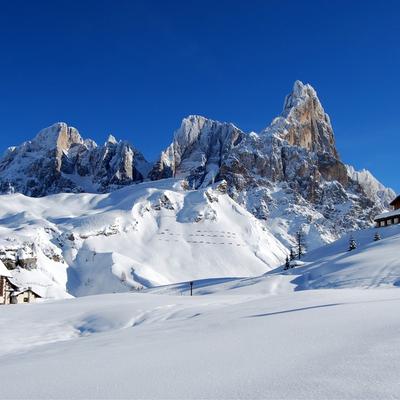 Winter travel snowy mountains ski resort - addons.videolan.org