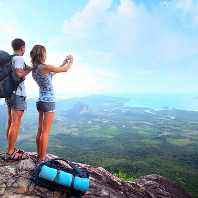 Couple Outdoor Climbing Trekking Mountains 5K - KDE Store