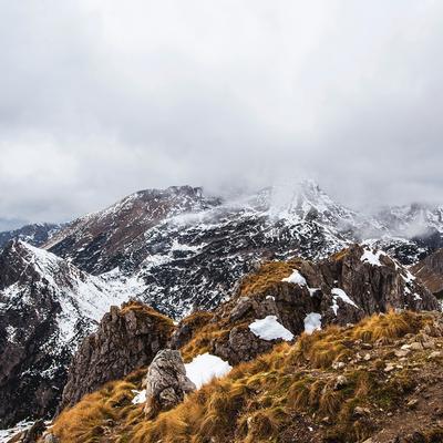Alps foggy frozen mountain snowy - KDE Store