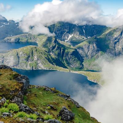 Mountains Lakes Rain and Fog Lofoten Norway 5K - KDE Store