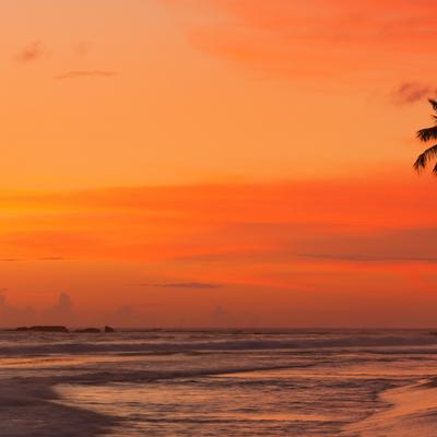 Ocean Waves Crashing on Shore Under Blue Sky - KDE Store