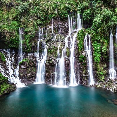 Water Falls in The Middle of Green Trees Full HD - KDE Store