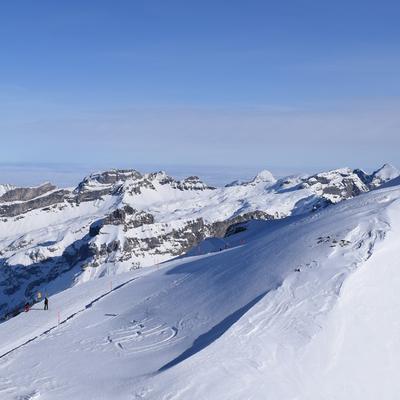 Adventure alpine cold high hill ski resort - KDE Store