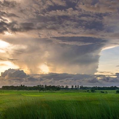 Summer storm clouds gathering-Nature Scenery W.. - KDE Store