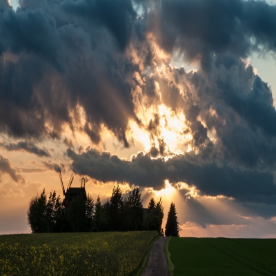 Green Grass Field Under Cloudy Sky During Daytime Full HD - KDE Store