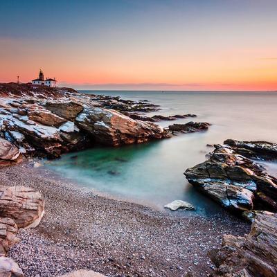 Winter Rocks Beach Lighthouse Ray-Nature HD Wa.. - KDE Store