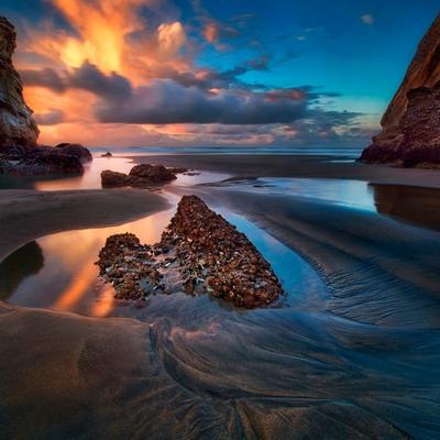 Stone Corner Landscape-Widescreen Wallpaper - KDE Store