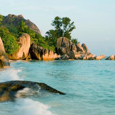 Seychelles Beach Waves-Desktop Wallpaper - KDE Store
