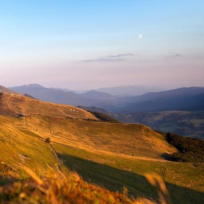 Moon Mountains Summer Bieszczady Poland 5K - KDE Store