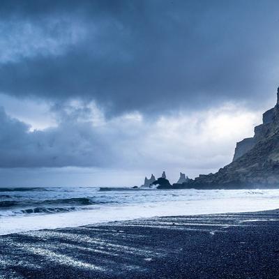 Black Sand Beach Organ Rock Cliffs Vik Iceland.. - KDE Store