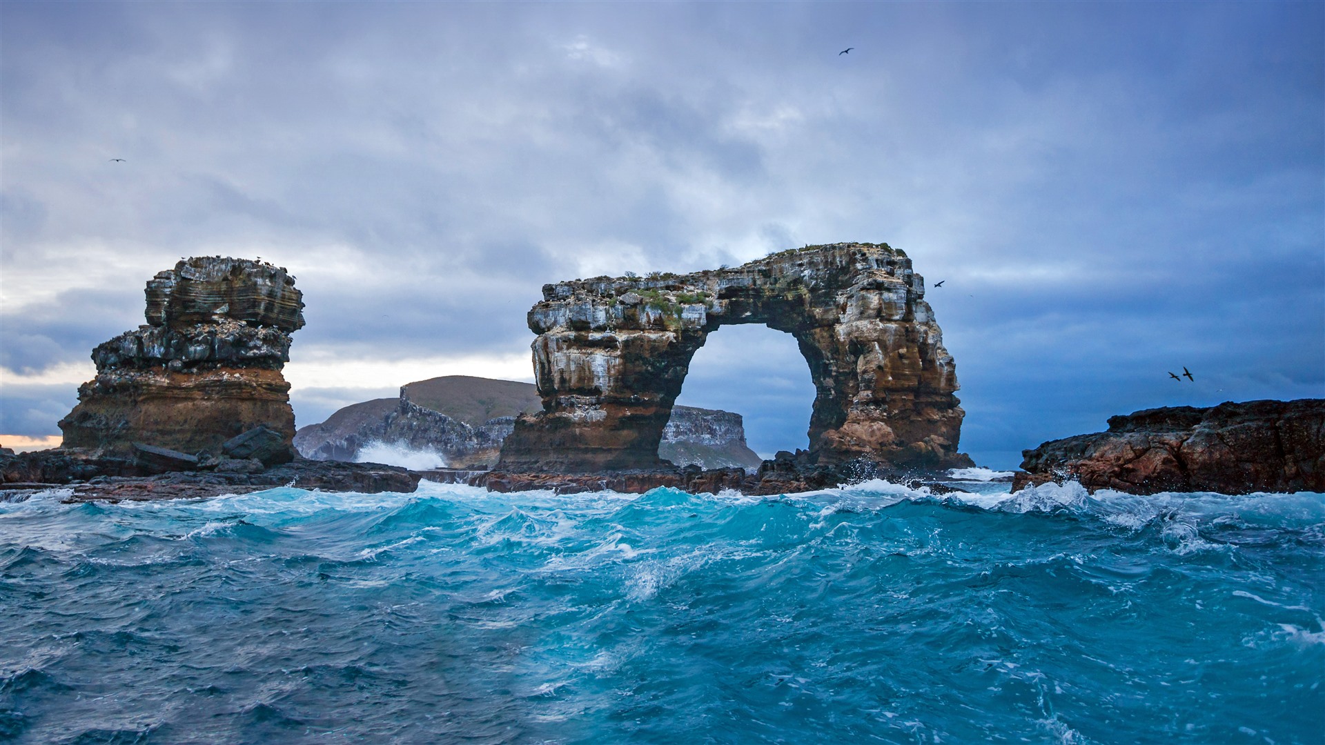 Sea Arch Wallpaper